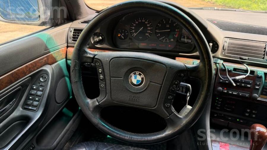 Black BMW 728 1996 in Riga, with an engine capacity of 2.80 L and mileage of 0 thousand km for 4199 €, photo 13 on AUTOMOTO.COM.LV