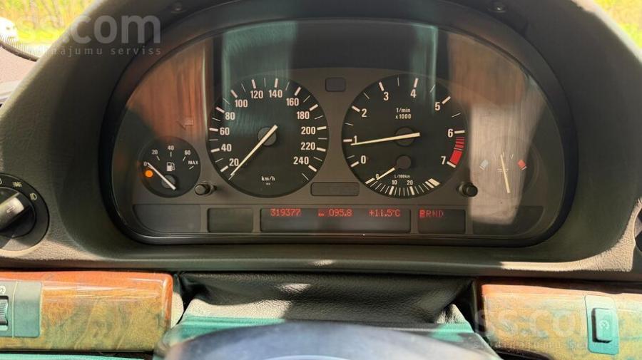 Black BMW 728 1996 in Riga, with an engine capacity of 2.80 L and mileage of 0 thousand km for 4199 €, photo 14 on AUTOMOTO.COM.LV