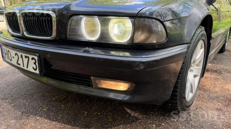 Black BMW 728 1996 in Riga, with an engine capacity of 2.80 L and mileage of 0 thousand km for 4199 €, photo 22 on AUTOMOTO.COM.LV