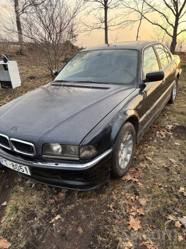 Melns BMW 728 1997 Valmiera, ar dzinēja tilpumu 2.80 L un nobraukumu 319 tūkst. km par 3000 €, foto 1 vietnē AUTOMOTO.COM.LV