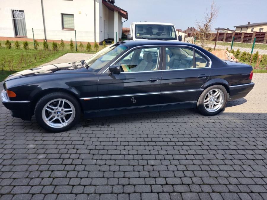 Melns BMW 728 2000 Klaipėda, ar dzinēja tilpumu 2.80 L un nobraukumu 252 tūkst. km par 5200 €, foto 1 vietnē AUTOMOTO.COM.LV