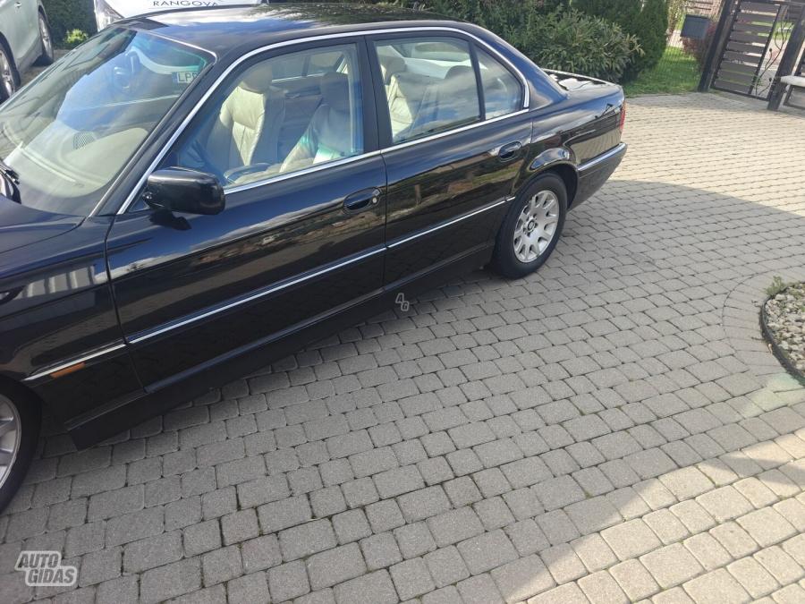 Melns BMW 728 2000 Klaipėda, ar dzinēja tilpumu 2.80 L un nobraukumu 252 tūkst. km par 5200 €, foto 3 vietnē AUTOMOTO.COM.LV