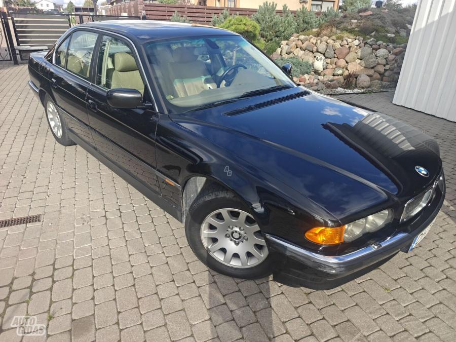 Melns BMW 728 2000 Klaipėda, ar dzinēja tilpumu 2.80 L un nobraukumu 252 tūkst. km par 5200 €, foto 5 vietnē AUTOMOTO.COM.LV