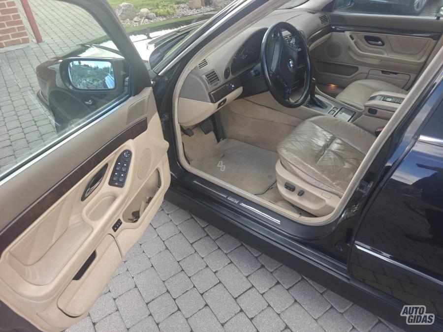 Melns BMW 728 2000 Klaipėda, ar dzinēja tilpumu 2.80 L un nobraukumu 252 tūkst. km par 5200 €, foto 15 vietnē AUTOMOTO.COM.LV