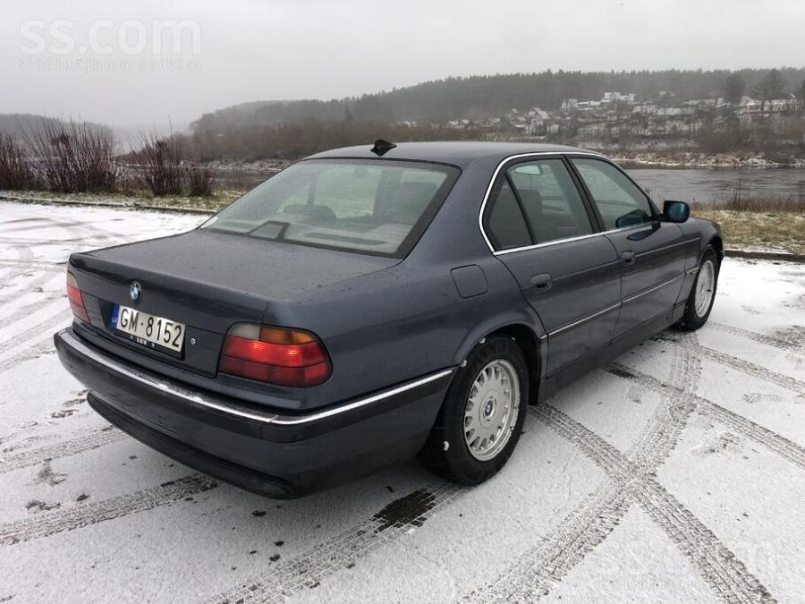 Zils BMW 728 1996 Krāslava, ar dzinēja tilpumu 2.80 L un nobraukumu 0 tūkst. km par 5500 €, foto 3 vietnē AUTOMOTO.COM.LV