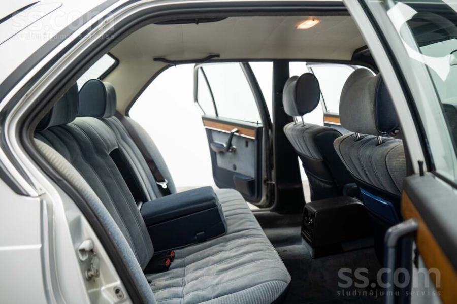 Pelēks BMW 728 1982 Tallina, ar dzinēja tilpumu 2.80 L un nobraukumu 160 tūkst. km par 10999 €, foto 10 vietnē AUTOMOTO.COM.LV