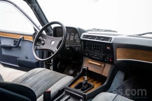 Pelēks BMW 728 1982 Tallina, ar dzinēja tilpumu 2.80 L un nobraukumu 160 tūkst. km par 10999 €, foto 12 vietnē AUTOMOTO.COM.LV