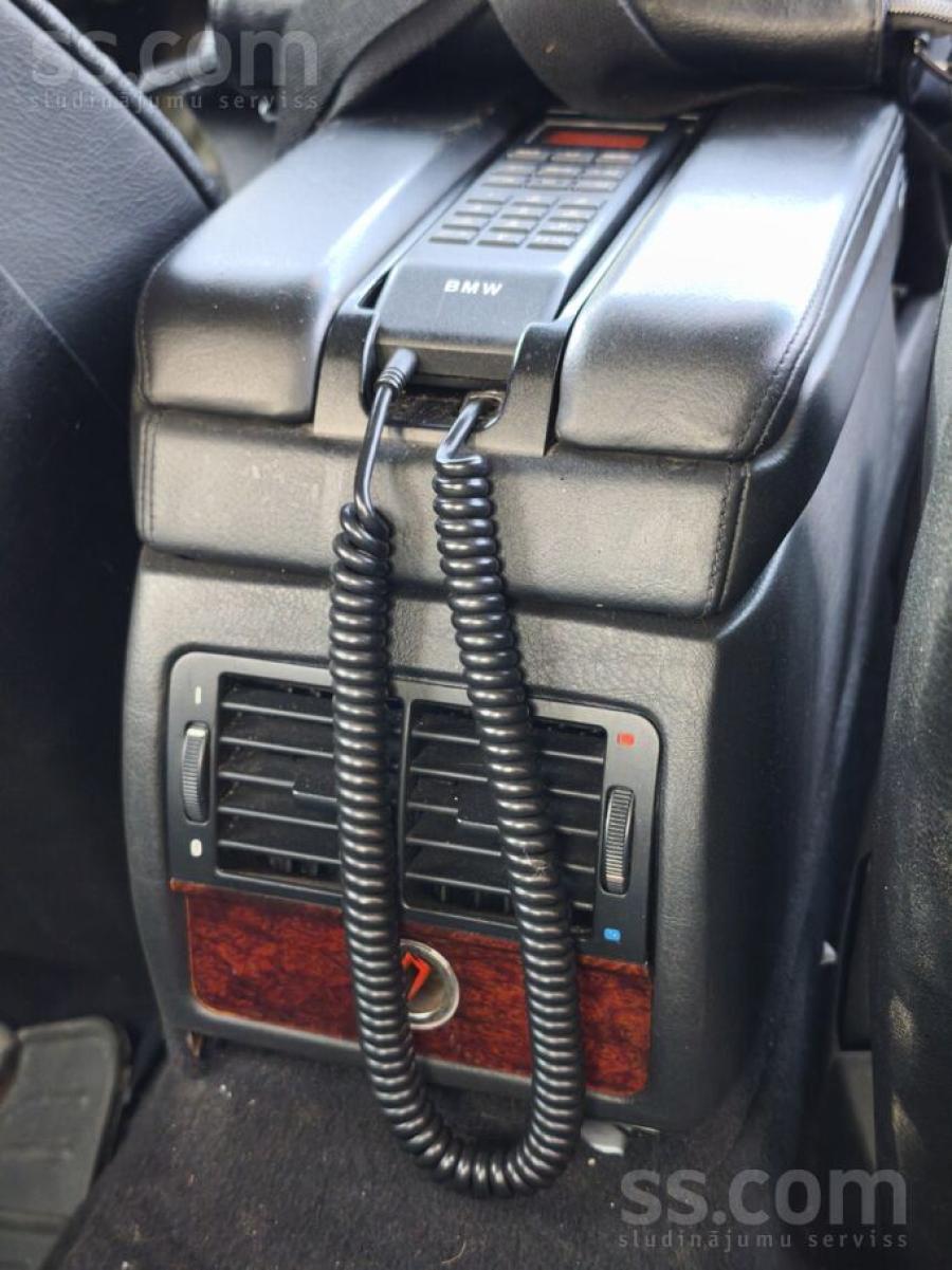 Grey BMW 728 2000 in Daugavpils, with an engine capacity of 2.80 L and mileage of 290 thousand km for 3500 €, photo 8 on AUTOMOTO.COM.LV