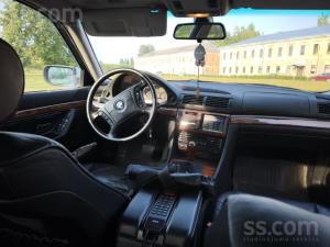 Grey BMW 728 2000 in Daugavpils, with an engine capacity of 2.80 L and mileage of 290 thousand km for 3500 €, photo 9 on AUTOMOTO.COM.LV