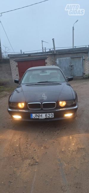 BMW 728 1999 in Radviliskis, with an engine capacity of 2.70 L and mileage of 562 thousand km for 2500 €, photo  on AUTOMOTO.COM.LV