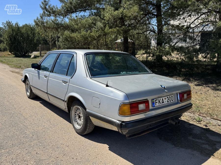 BMW 728 1986 in Lazdijai, with an engine capacity of 2.80 L and mileage of 194 thousand km for 7200 €, photo 6 on AUTOMOTO.COM.LV