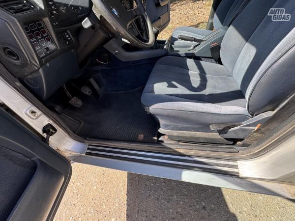 BMW 728 1986 in Lazdijai, with an engine capacity of 2.80 L and mileage of 194 thousand km for 7200 €, photo 10 on AUTOMOTO.COM.LV