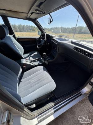 BMW 728 1986 in Lazdijai, with an engine capacity of 2.80 L and mileage of 194 thousand km for 7200 €, photo 16 on AUTOMOTO.COM.LV