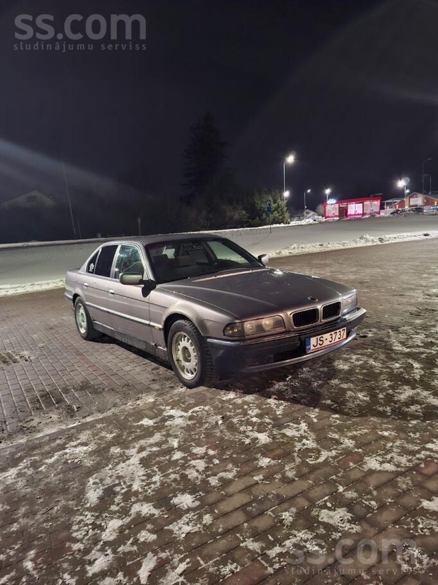 BMW 728 1997 Limbaži, ar dzinēja tilpumu 2.80 L un nobraukumu 263 tūkst. km par 2500 €, foto 4 vietnē AUTOMOTO.COM.LV
