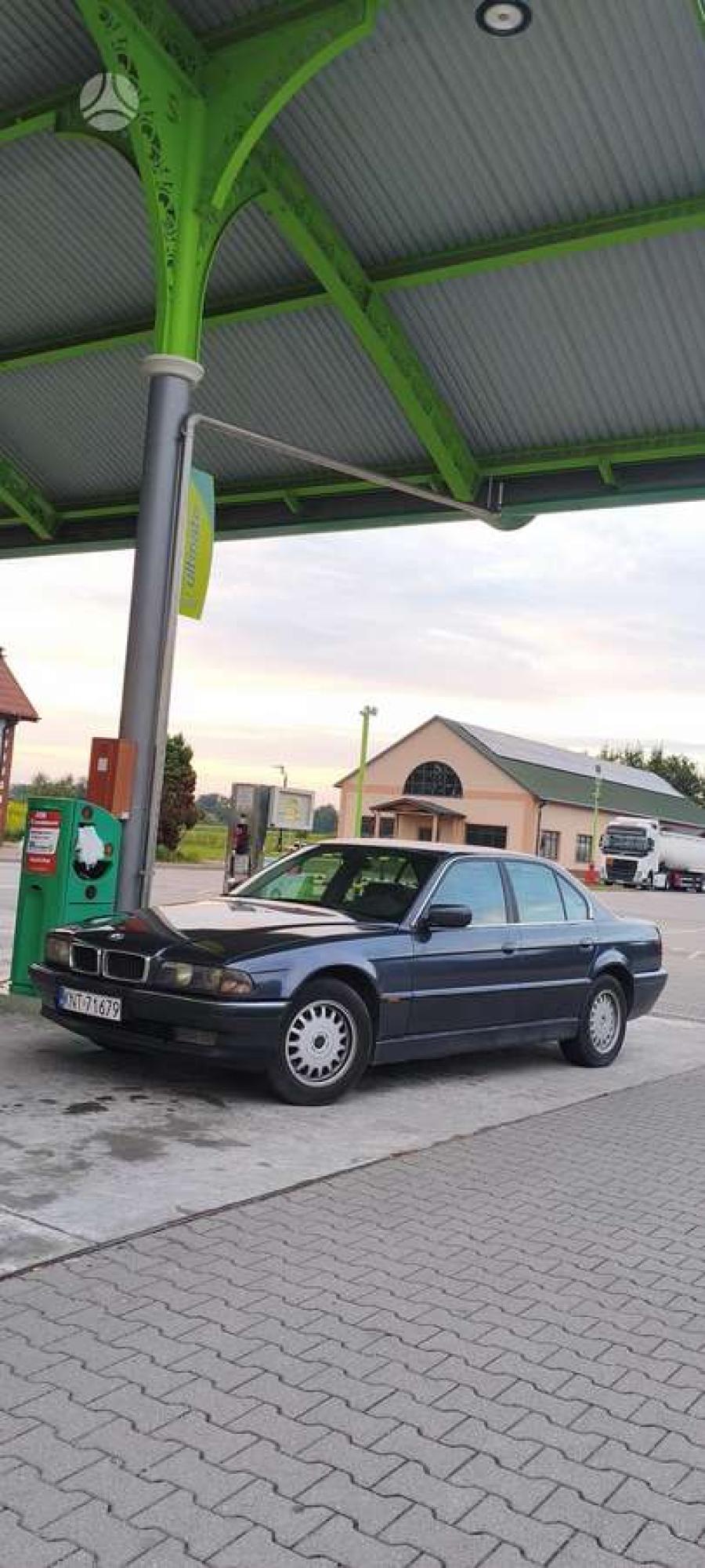 BMW 728 1997 Viļņa, ar dzinēja tilpumu 2.80 L un nobraukumu 370 tūkst. km par 3200 €, foto 18 vietnē AUTOMOTO.COM.LV