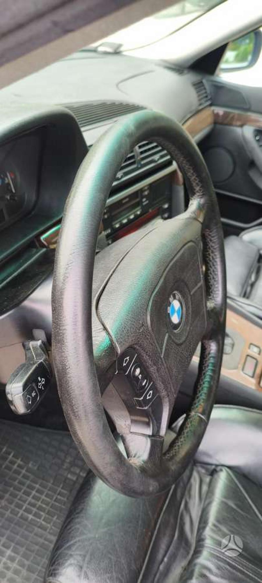 BMW 728 1997 Viļņa, ar dzinēja tilpumu 2.80 L un nobraukumu 370 tūkst. km par 3200 €, foto 23 vietnē AUTOMOTO.COM.LV