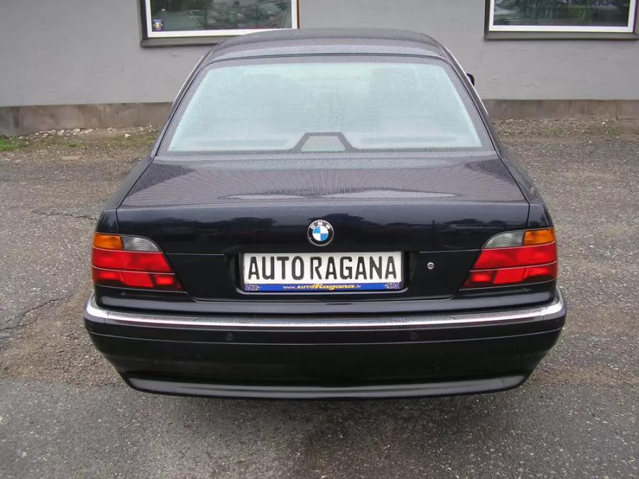 BMW 728 1998 in Sigulda, with an engine capacity of 2.80 L and mileage of 271 thousand km for 7950 €, photo 7 on AUTOMOTO.COM.LV