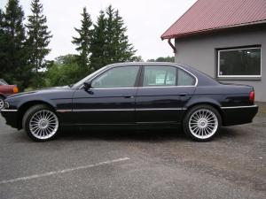 BMW 728 1998 in Sigulda, with an engine capacity of 2.80 L and mileage of 271 thousand km for 7950 €, photo 9 on AUTOMOTO.COM.LV