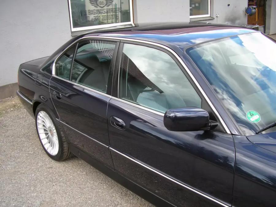 BMW 728 1998 in Sigulda, with an engine capacity of 2.80 L and mileage of 271 thousand km for 7950 €, photo 12 on AUTOMOTO.COM.LV