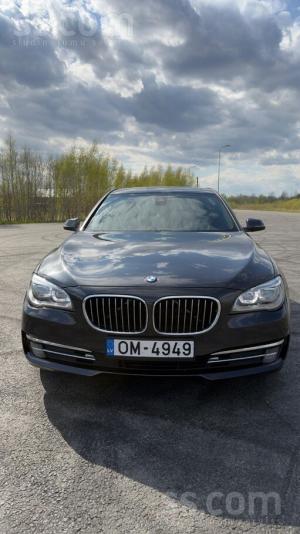 Black BMW 730 2013 in Rezekne, with an engine capacity of 3.00 L and mileage of 304 thousand km for 14000 €, photo  on AUTOMOTO.COM.LV