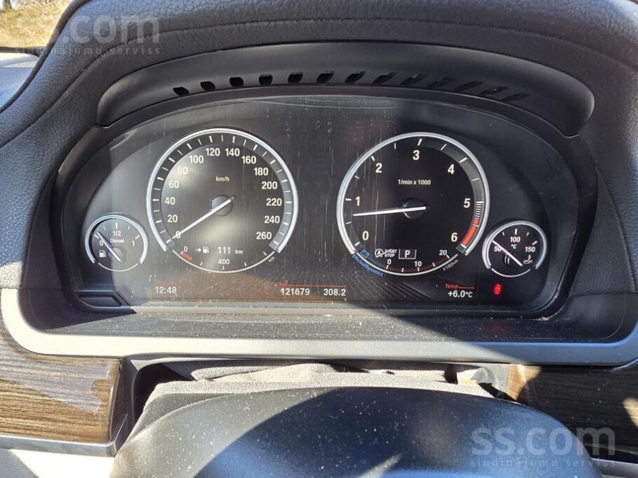 Черный БМВ 730 2015 в Рига, объемом двигателя 3.00 л и пробегом 122 тыс. км за 16000 €, фото 9 на AUTOMOTO.COM.LV