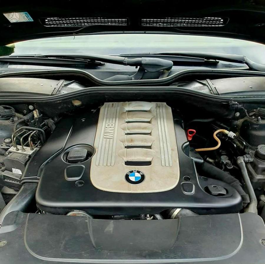 Black BMW 730 2003 in Vilnius, with an engine capacity of 3.00 L and mileage of 414 thousand km for 2950 €, photo 12 on AUTOMOTO.COM.LV