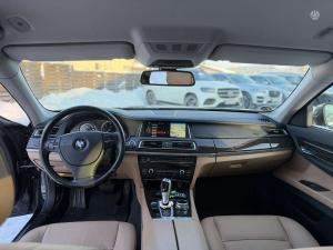 Black BMW 730 2014 in Vilnius, with an engine capacity of 3.00 L and mileage of 298 thousand km for 9999 €, photo 14 on AUTOMOTO.COM.LV