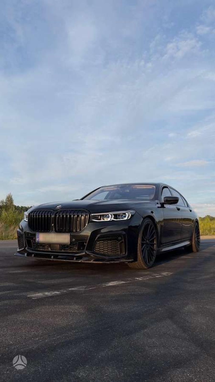 Black BMW 730 2016 in Vilnius, with an engine capacity of 2.99 L and mileage of 199 thousand km for 26000 €, photo 6 on AUTOMOTO.COM.LV