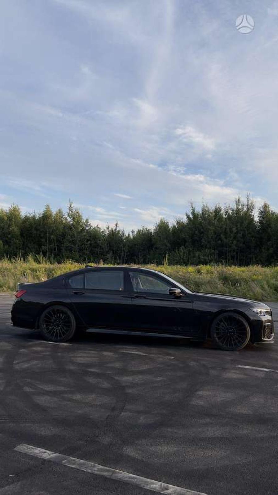 Black BMW 730 2016 in Vilnius, with an engine capacity of 2.99 L and mileage of 199 thousand km for 26000 €, photo 8 on AUTOMOTO.COM.LV