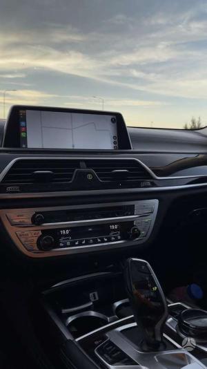 Black BMW 730 2016 in Vilnius, with an engine capacity of 2.99 L and mileage of 199 thousand km for 26000 €, photo 11 on AUTOMOTO.COM.LV