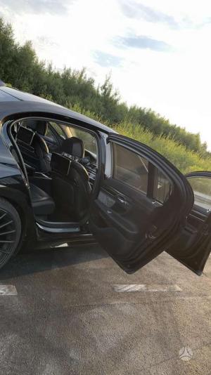 Black BMW 730 2016 in Vilnius, with an engine capacity of 2.99 L and mileage of 199 thousand km for 26000 €, photo 12 on AUTOMOTO.COM.LV