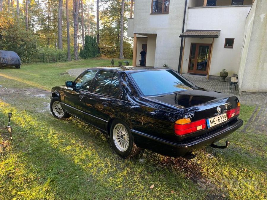 Melns BMW 730 1991 Rīga, ar dzinēja tilpumu 3.00 L un nobraukumu 361 tūkst. km par 3950 €, foto 19 vietnē AUTOMOTO.COM.LV
