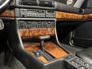 Melns BMW 730 1993 Valmiera, ar dzinēja tilpumu 3.00 L un nobraukumu 246 tūkst. km par 15000 €, foto 8 vietnē AUTOMOTO.COM.LV