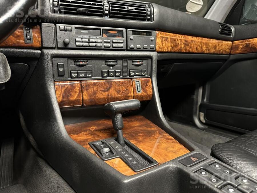 Melns BMW 730 1993 Valmiera, ar dzinēja tilpumu 3.00 L un nobraukumu 246 tūkst. km par 15000 €, foto 8 vietnē AUTOMOTO.COM.LV