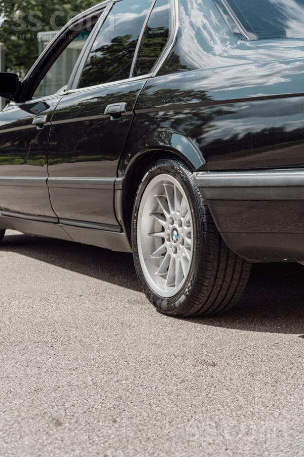 Melns BMW 730 1993 Rīga, ar dzinēja tilpumu 3.00 L un nobraukumu 282 tūkst. km par 11900 €, foto 6 vietnē AUTOMOTO.COM.LV