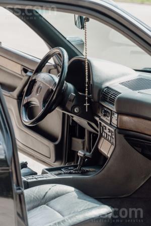 Melns BMW 730 1993 Rīga, ar dzinēja tilpumu 3.00 L un nobraukumu 282 tūkst. km par 11900 €, foto 8 vietnē AUTOMOTO.COM.LV
