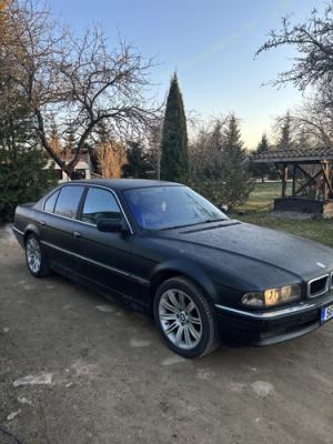 Black BMW 730 1994 in Rakvere, with an engine capacity of 3.00 L and mileage of 361 thousand km for 1900 €, photo 4 on AUTOMOTO.COM.LV