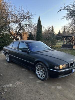 Black BMW 730 1994 in Rakvere, with an engine capacity of 3.00 L and mileage of 361 thousand km for 1900 €, photo 13 on AUTOMOTO.COM.LV