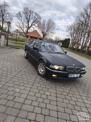 Melns BMW 730 2001 Pakruojis, ar dzinēja tilpumu 2.90 L un nobraukumu 571 tūkst. km par 2250 €, foto  vietnē AUTOMOTO.COM.LV