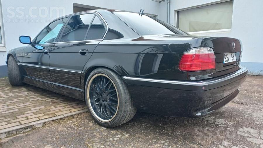 Черный БМВ 730 2001 в Лиепая, объемом двигателя 3.00 л и пробегом 384 тыс. км за 11000 €, фото 3 на AUTOMOTO.COM.LV