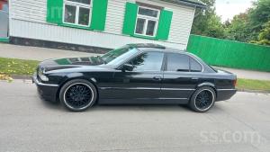 Black BMW 730 2001 in Liepaja, with an engine capacity of 3.00 L and mileage of 384 thousand km for 12500 €, photo  on AUTOMOTO.COM.LV