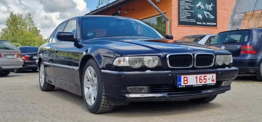 Black BMW 730 2001 in Valmiera, with an engine capacity of 3.00 L and mileage of 436 thousand km for 3400 €, photo 4 on AUTOMOTO.COM.LV