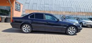 Black BMW 730 2001 in Valmiera, with an engine capacity of 3.00 L and mileage of 436 thousand km for 3400 €, photo 5 on AUTOMOTO.COM.LV