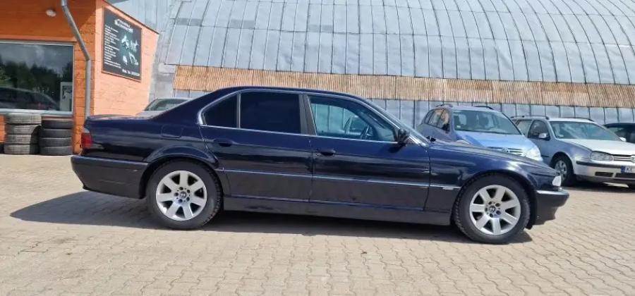 Black BMW 730 2001 in Valmiera, with an engine capacity of 3.00 L and mileage of 436 thousand km for 3400 €, photo 5 on AUTOMOTO.COM.LV