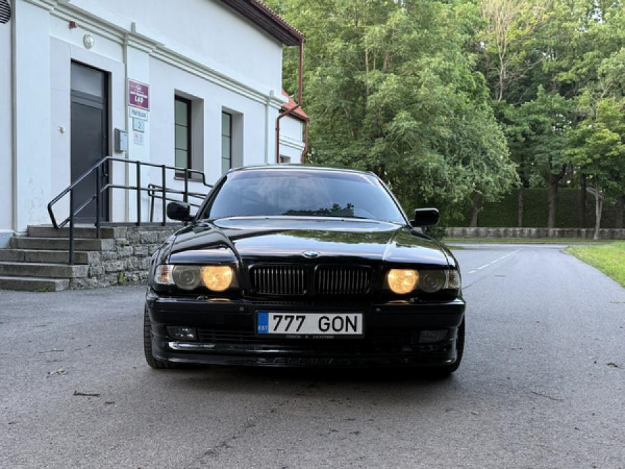 Black BMW 730 2001 in Narva, with an engine capacity of 0.00 L and mileage of 0 thousand km for 9250 €, photo 4 on AUTOMOTO.COM.LV