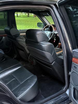 Black BMW 730 2001 in Narva, with an engine capacity of 0.00 L and mileage of 0 thousand km for 9250 €, photo 13 on AUTOMOTO.COM.LV