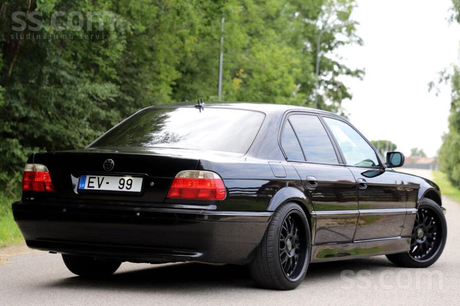 Black BMW 730 2001 in Tukums, with an engine capacity of 3.00 L and mileage of 0 thousand km for 7770 €, photo 4 on AUTOMOTO.COM.LV