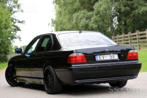 Black BMW 730 2001 in Tukums, with an engine capacity of 3.00 L and mileage of 0 thousand km for 7770 €, photo 6 on AUTOMOTO.COM.LV