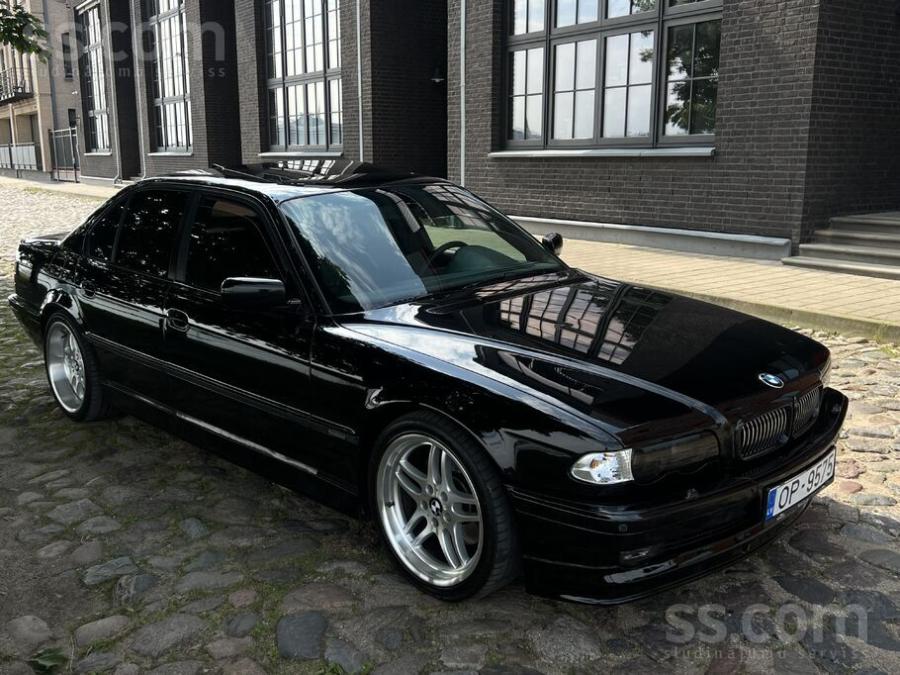 Black BMW 730 2001 in Riga, with an engine capacity of 3.00 L and mileage of 0 thousand km for 8400 €, photo 1 on AUTOMOTO.COM.LV