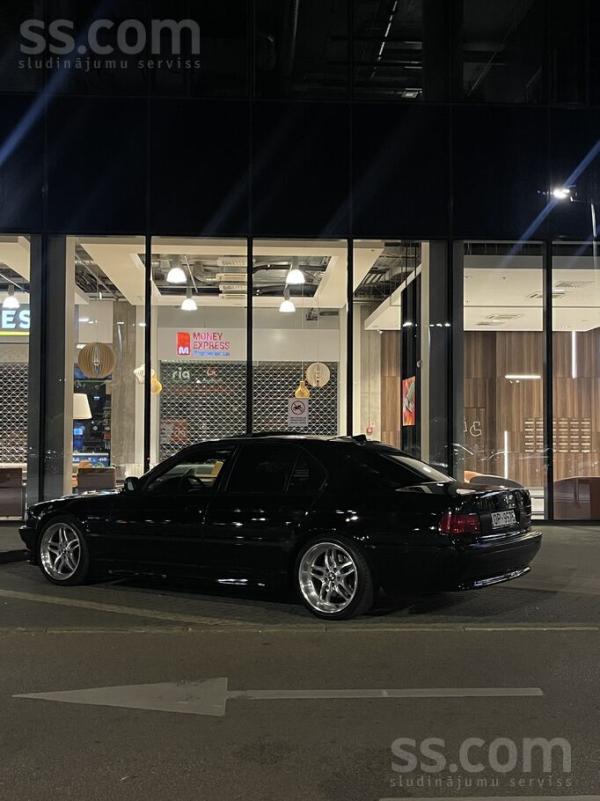 Black BMW 730 2001 in Riga, with an engine capacity of 3.00 L and mileage of 0 thousand km for 8400 €, photo 8 on AUTOMOTO.COM.LV